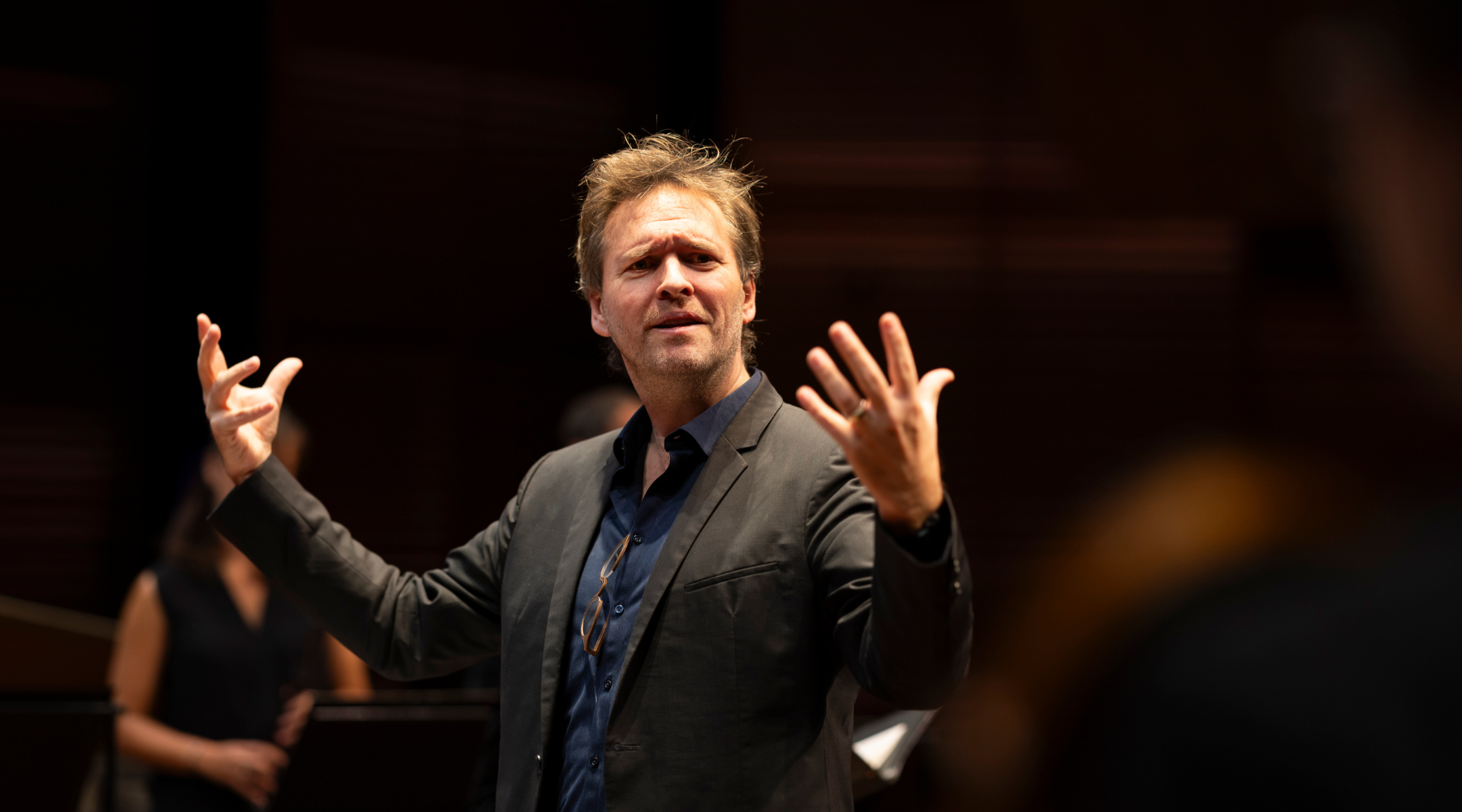 International Conductor and Organist Bart Naessens Leads Three-Day Bac